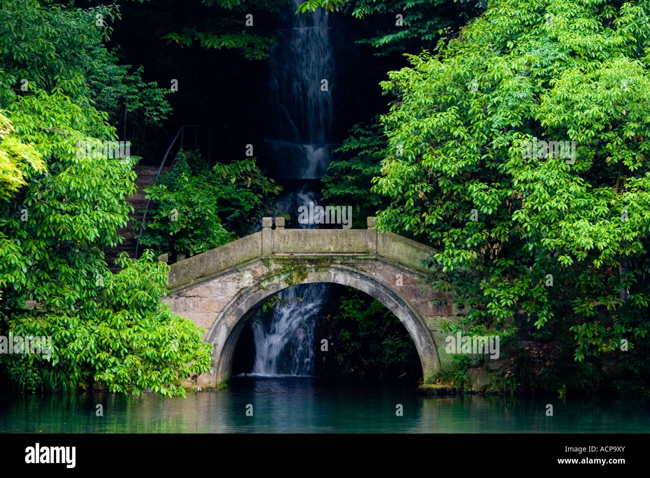 Traditional Stone Bridge and Waterfall Longjing Village Hangzhou China ...