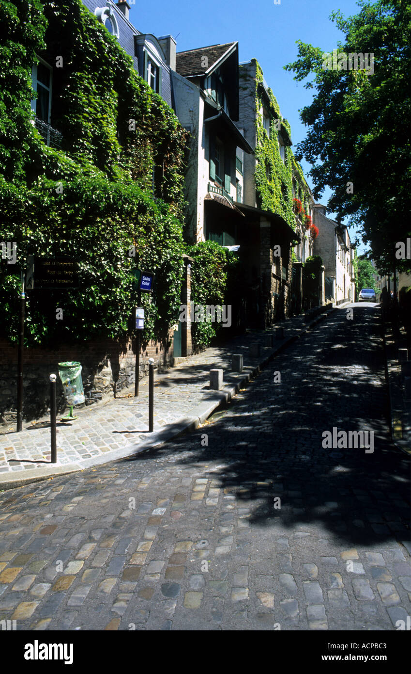 Tradational hi-res stock photography and images - Alamy