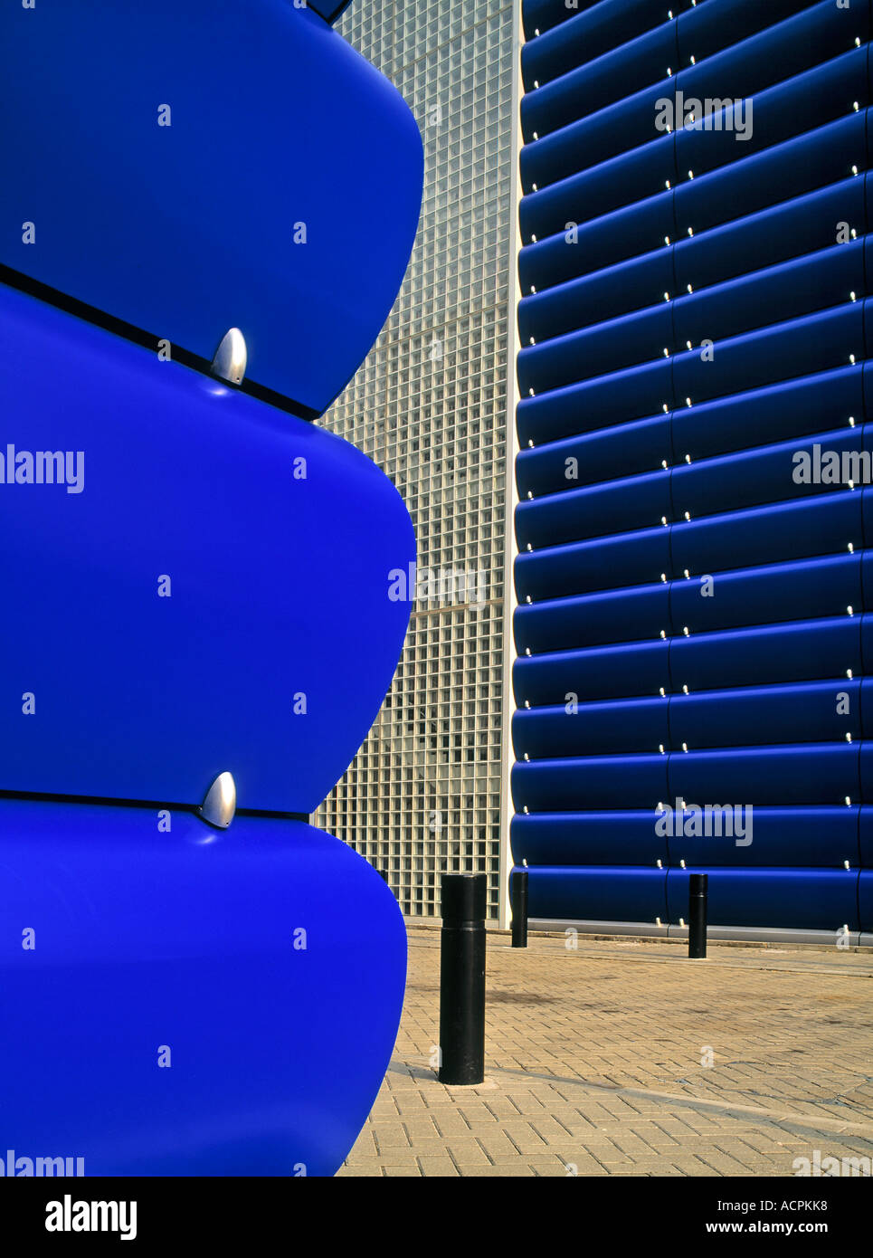 Compass centre heathrow hi-res stock photography and images - Alamy