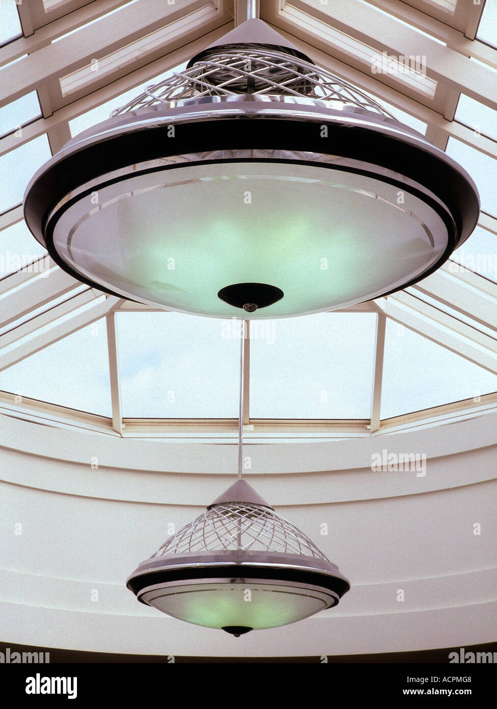 Atrium suspended hi-res stock photography and images - Alamy