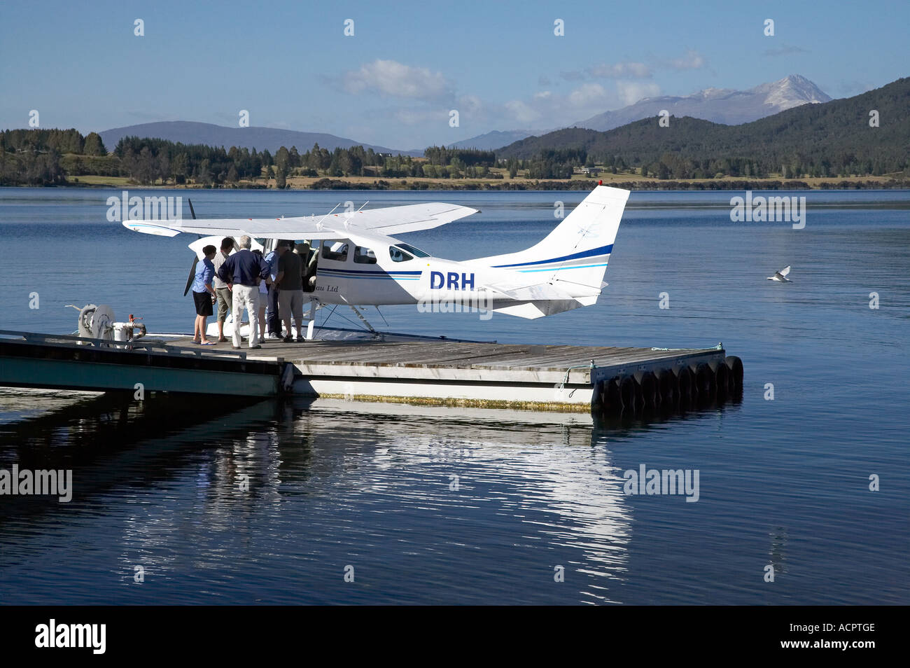 Float plane new zealand hi-res stock photography and images - Alamy