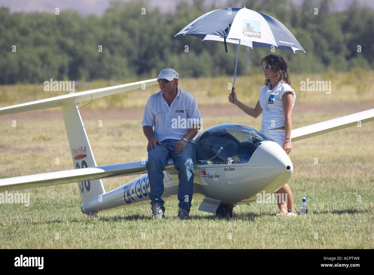 Glider Pilot Terry Delore New Zealand Omarama North Otago South Island ...