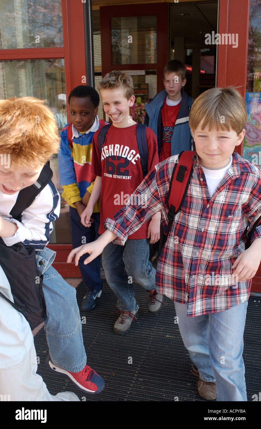 School girls boys entrance hi-res stock photography and images - Alamy