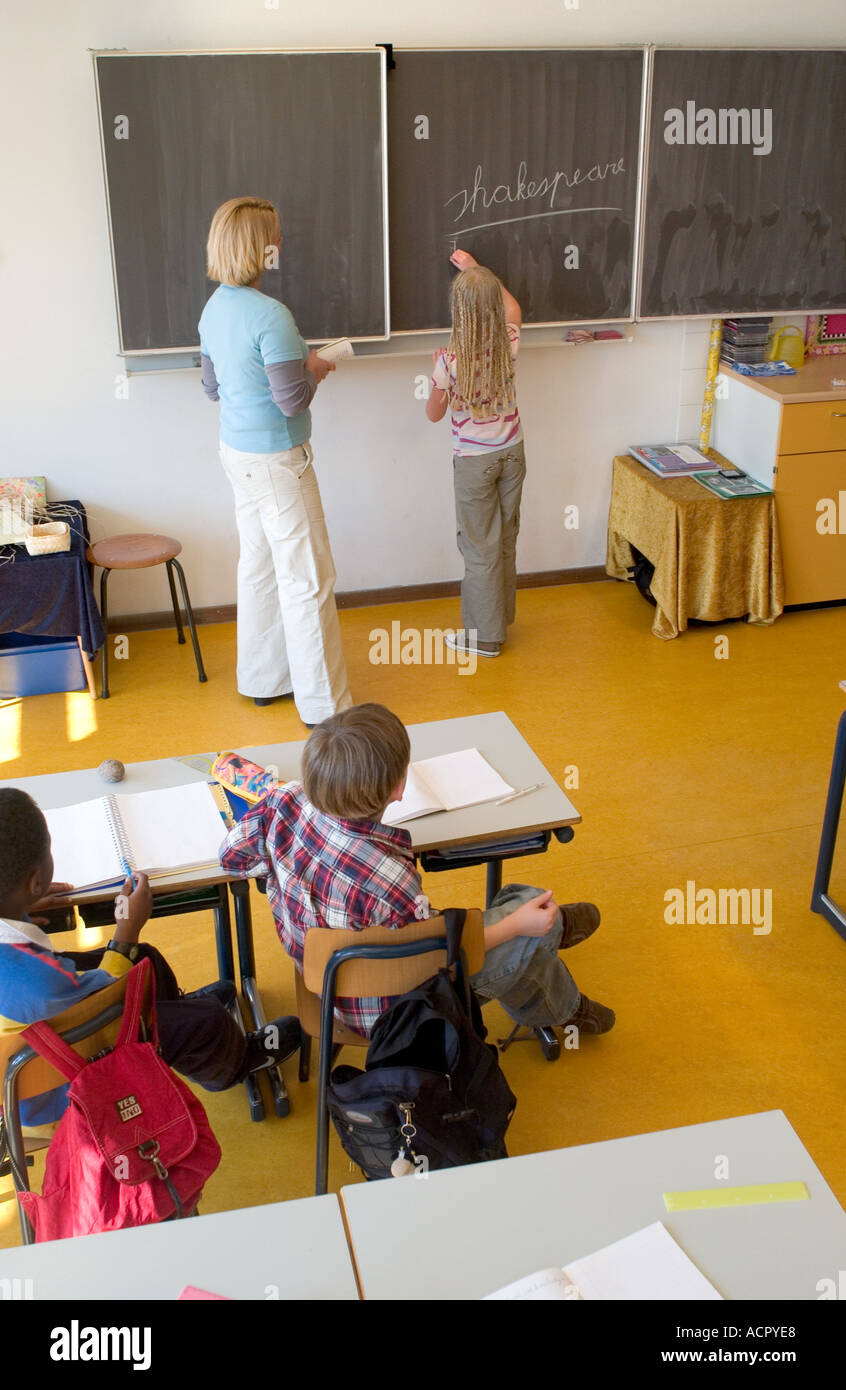 Students in classroom of elementary school Stock Photo - Alamy