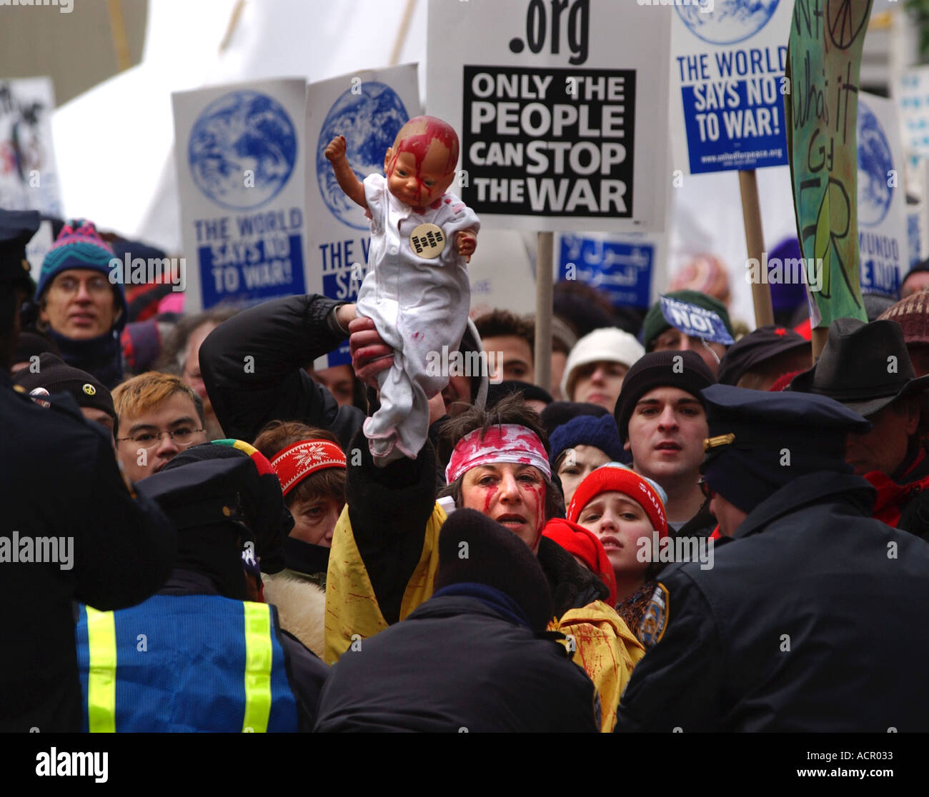 Gulf war protest hi-res stock photography and images - Alamy