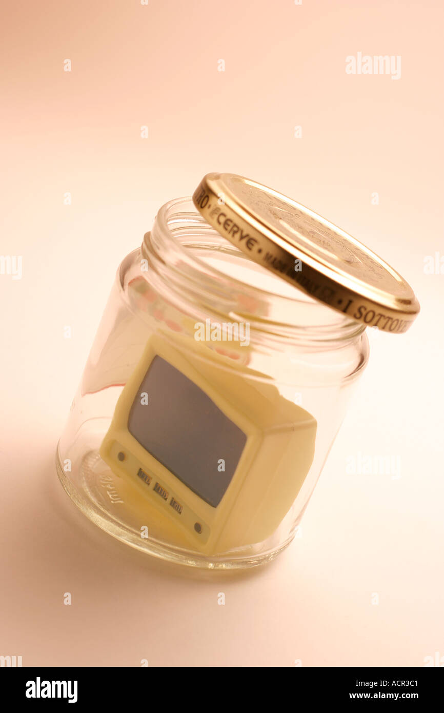 Toy tv set hi-res stock photography and images - Alamy