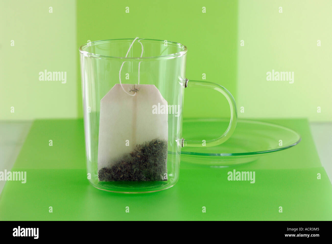 Glass saucer tea bags hi-res stock photography and images - Alamy