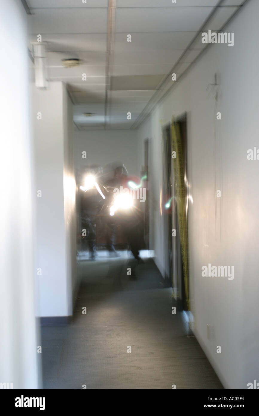 Police tactical TAC team enter room during training Kansas City MO PD ...