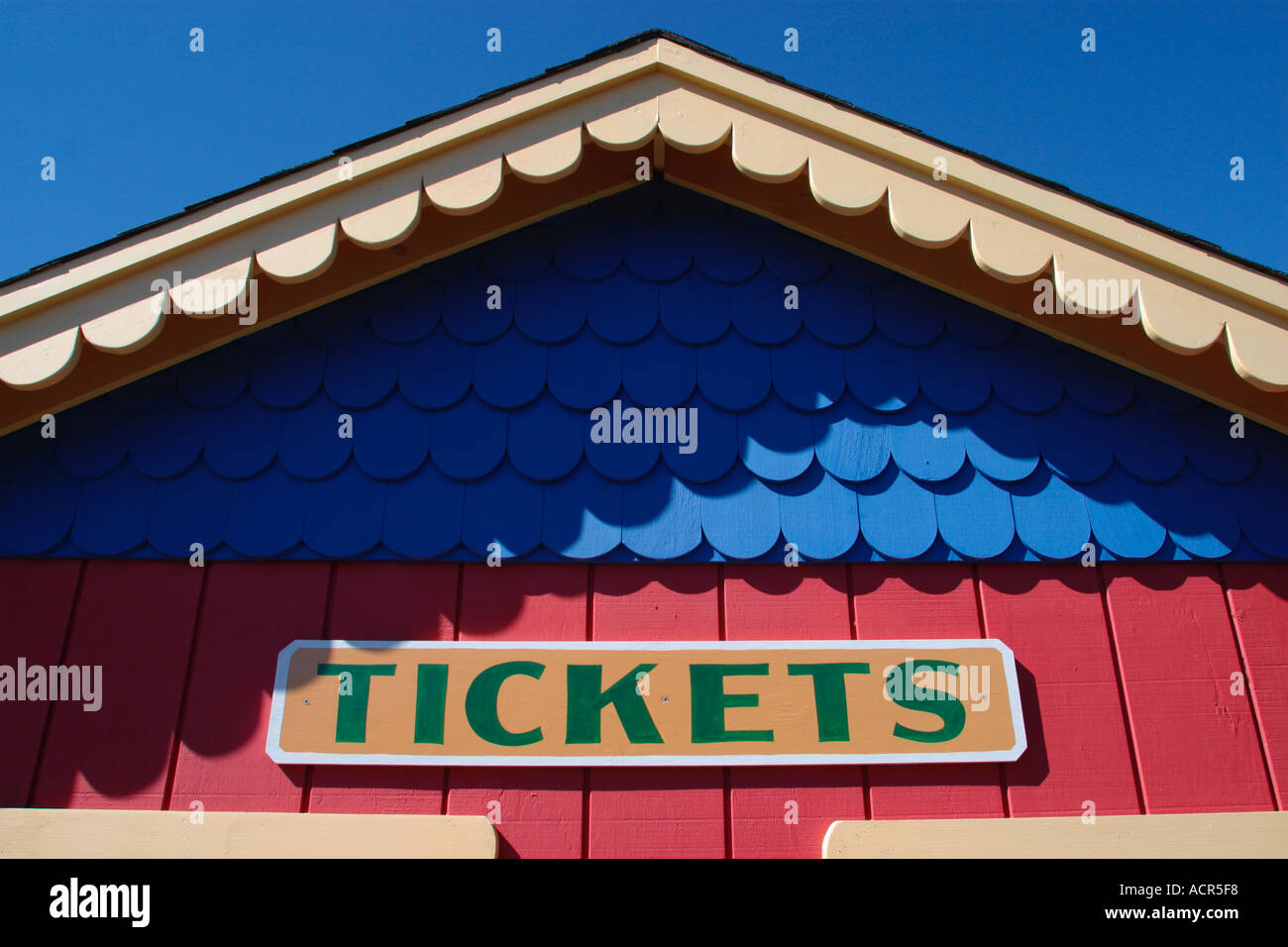 Box office ticket booth hi-res stock photography and images - Alamy