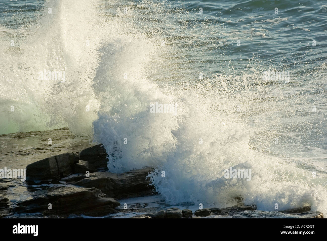 Storm waves hit rocks on hi-res stock photography and images - Alamy