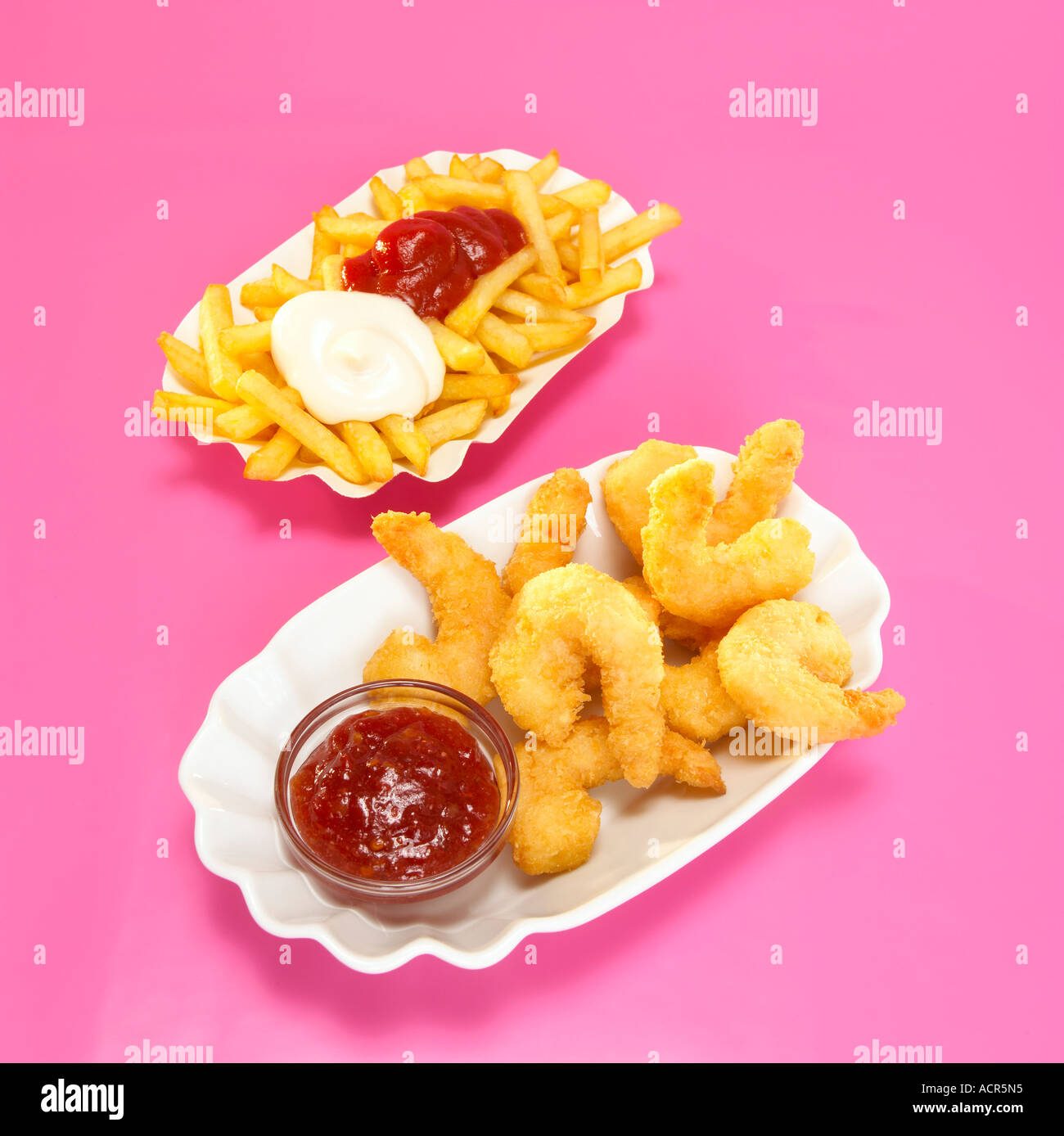 Fried prawns and french fries Stock Photo - Alamy