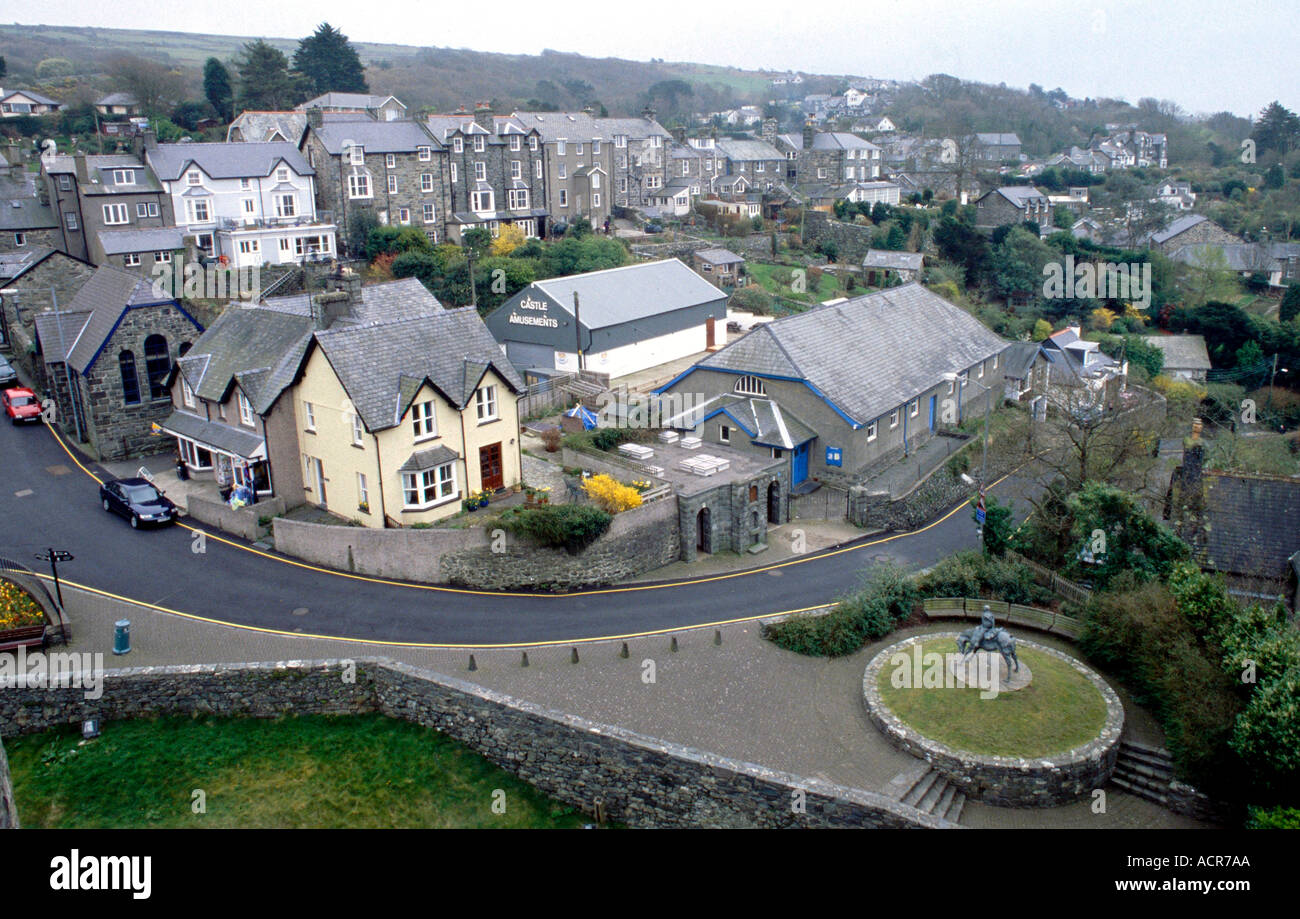 Harlech village hi-res stock photography and images - Alamy