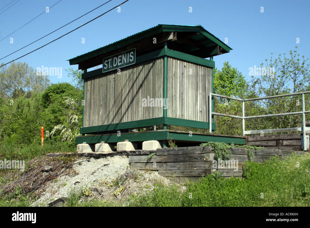 Train station drop off pick hi-res stock photography and images - Alamy