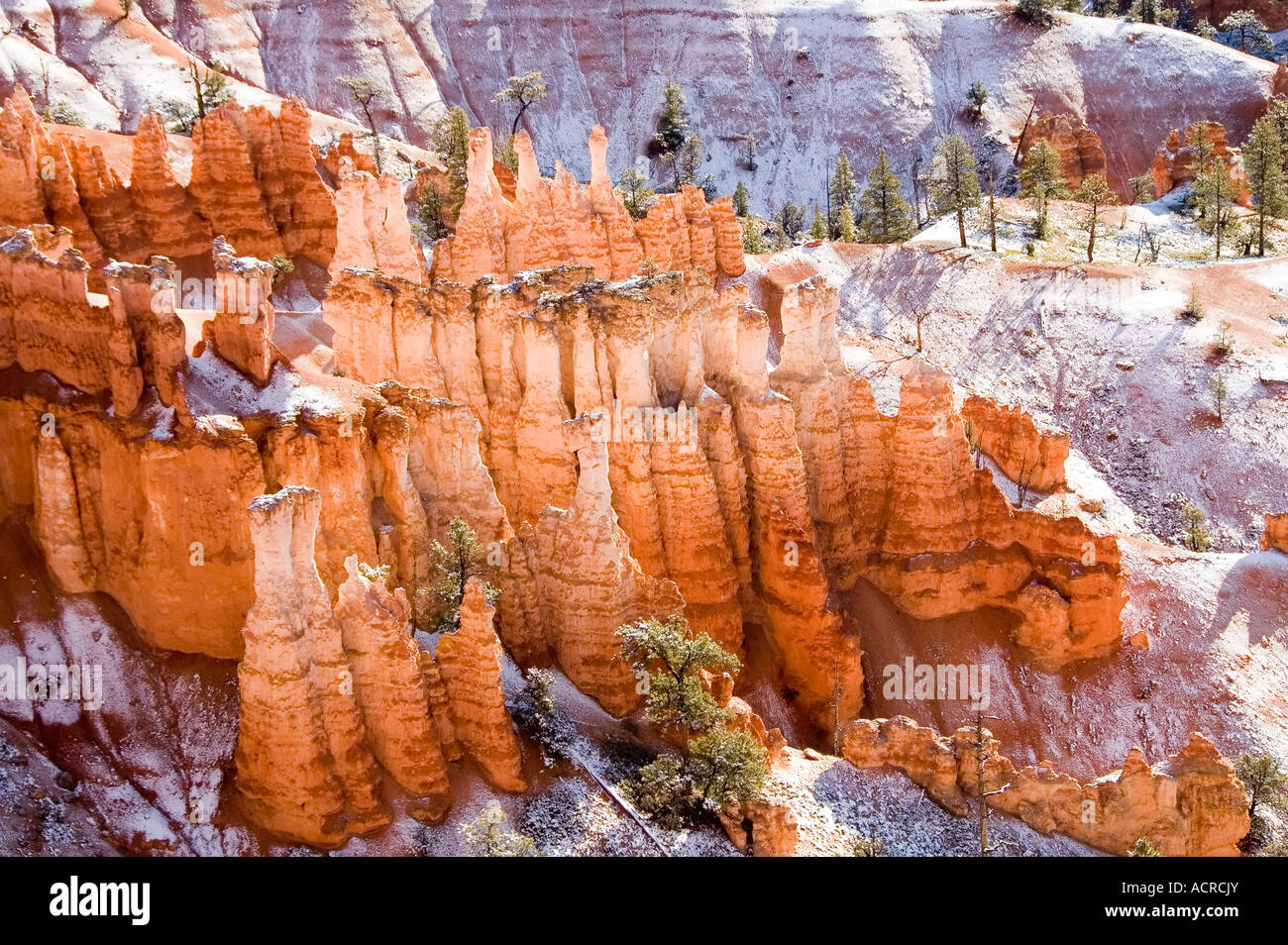 A picture illustrating some of the many of the features of Bryce Canyon ...