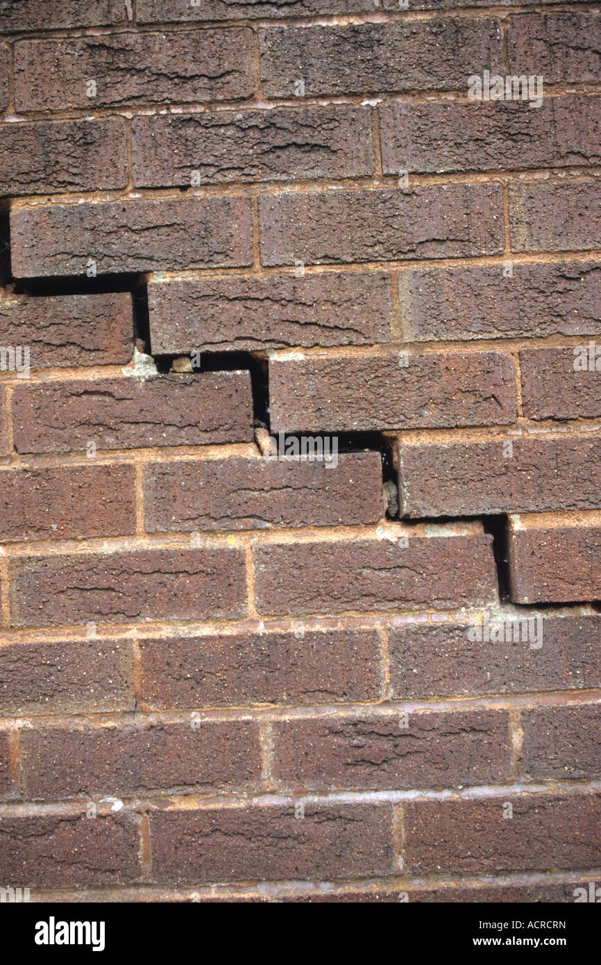 Brick Building Showing Subsidence Stock Photo - Alamy