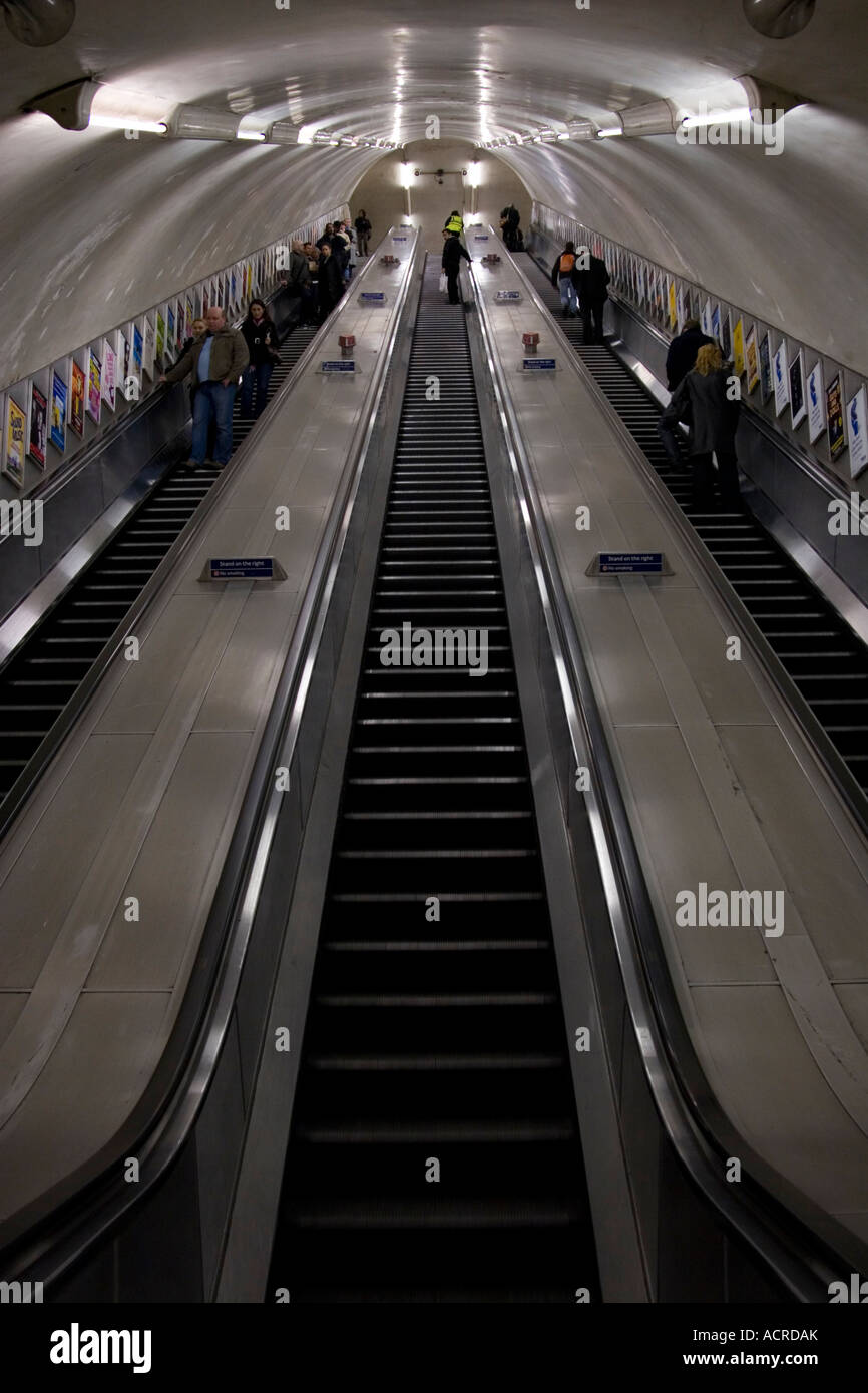 Warren street tube station hi-res stock photography and images - Alamy