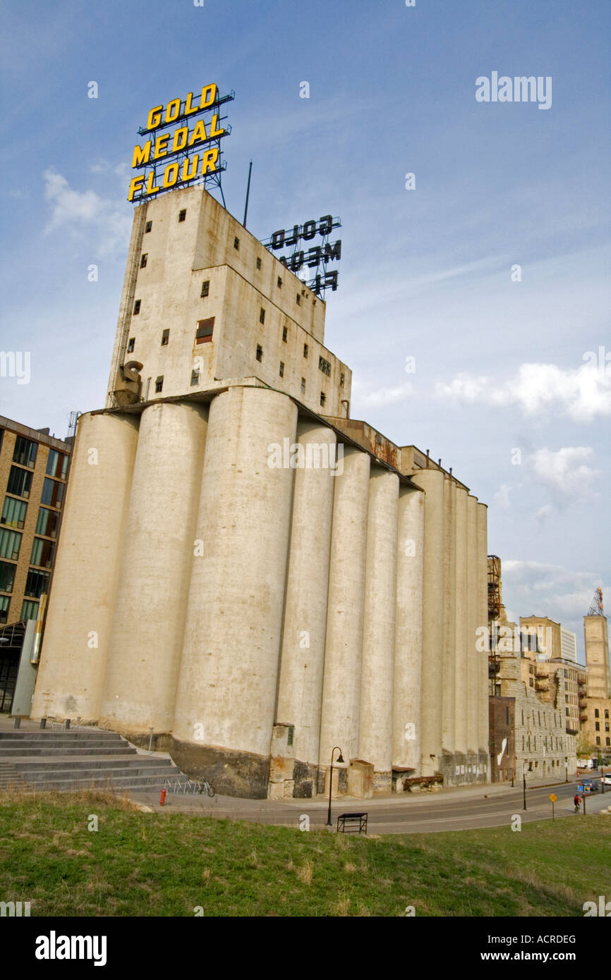 Gold Medal Flour Building grain elevator located on West River Parkway ...