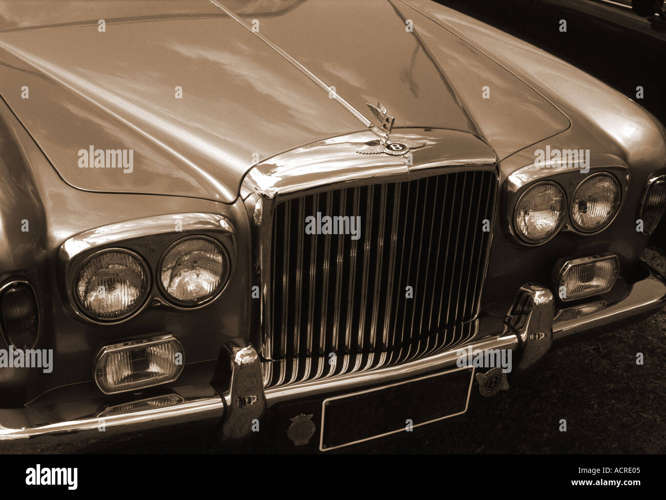 Bentley Grille High Resolution Stock Photography and Images - Alamy