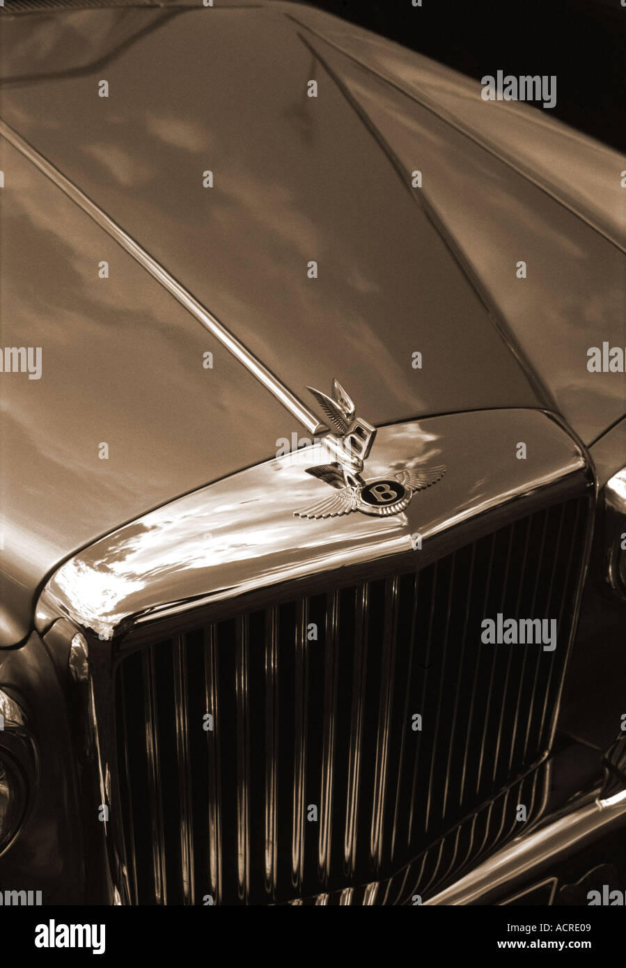 radiator grille of a bentley Stock Photo - Alamy