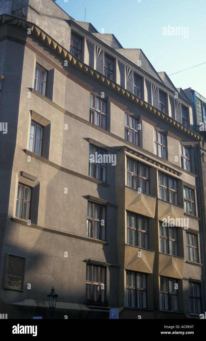 Cubist architecture hi-res stock photography and images - Alamy