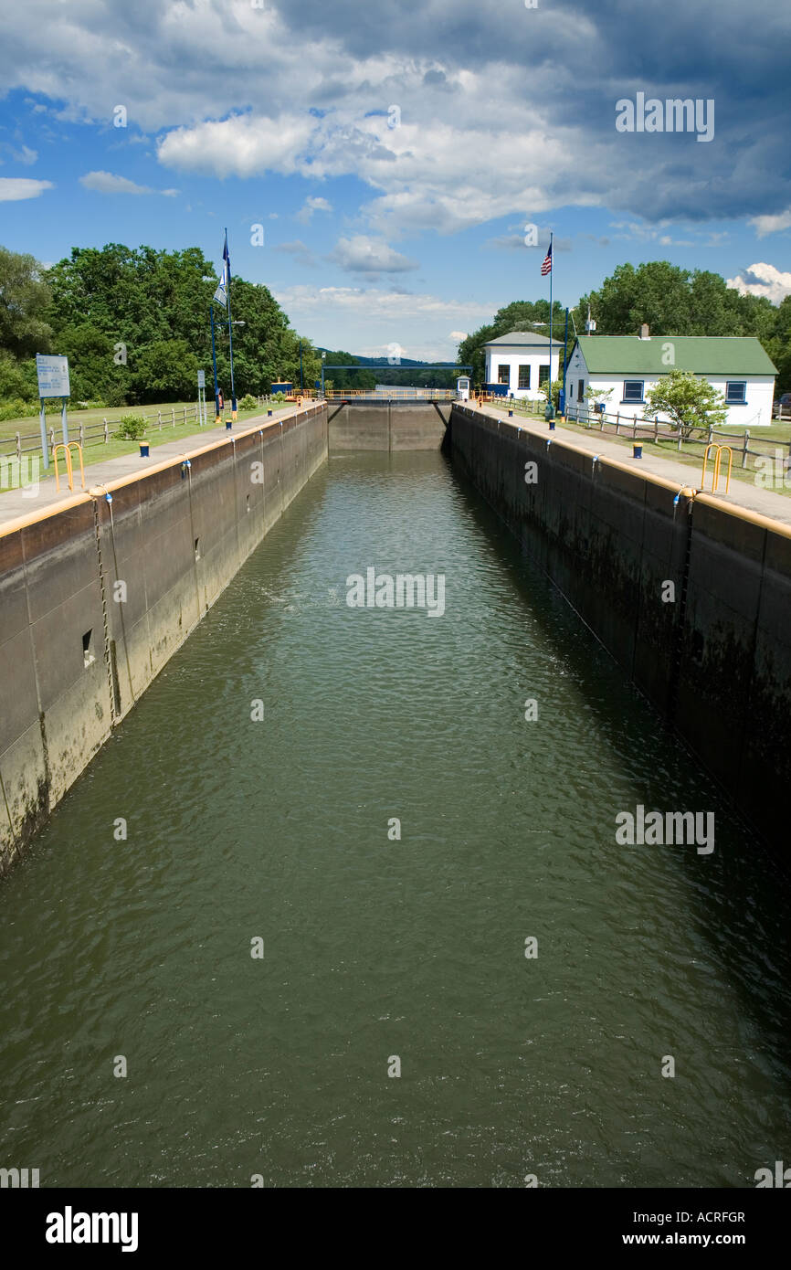 Mohawk lock hi-res stock photography and images - Alamy
