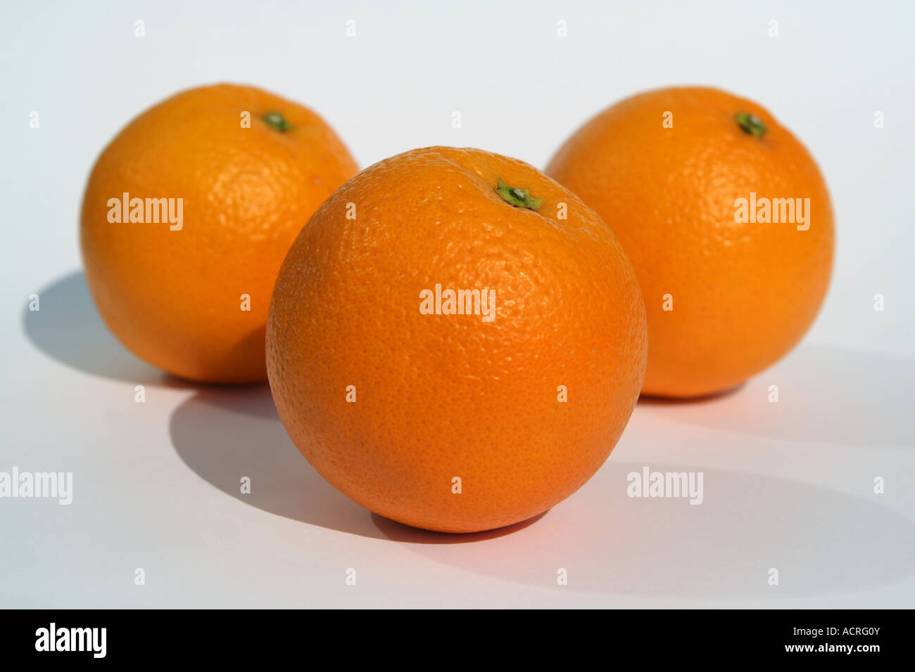 3 oranges hi-res stock photography and images - Alamy