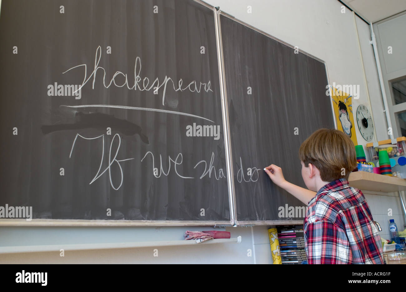 Students in classroom of elementary school Stock Photo - Alamy
