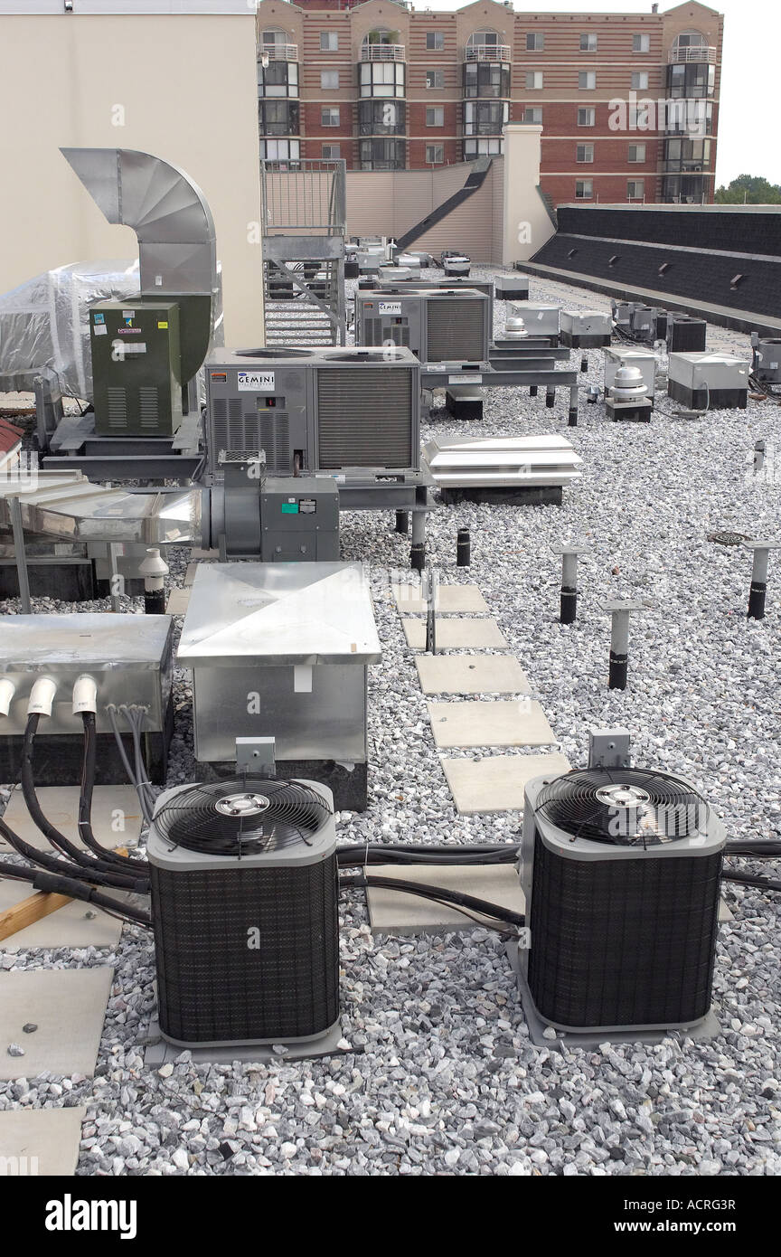 Roof Top Air Conditioners On Commercial Building, Baltimore Maryland ...