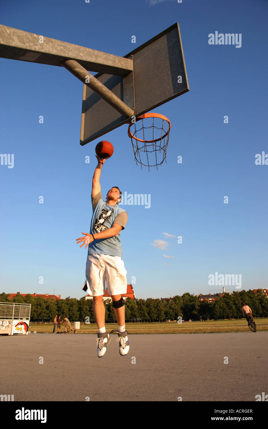 Young men playing basketball Stock Photo - Alamy Young men playing basketball Stock Photo - Alamy