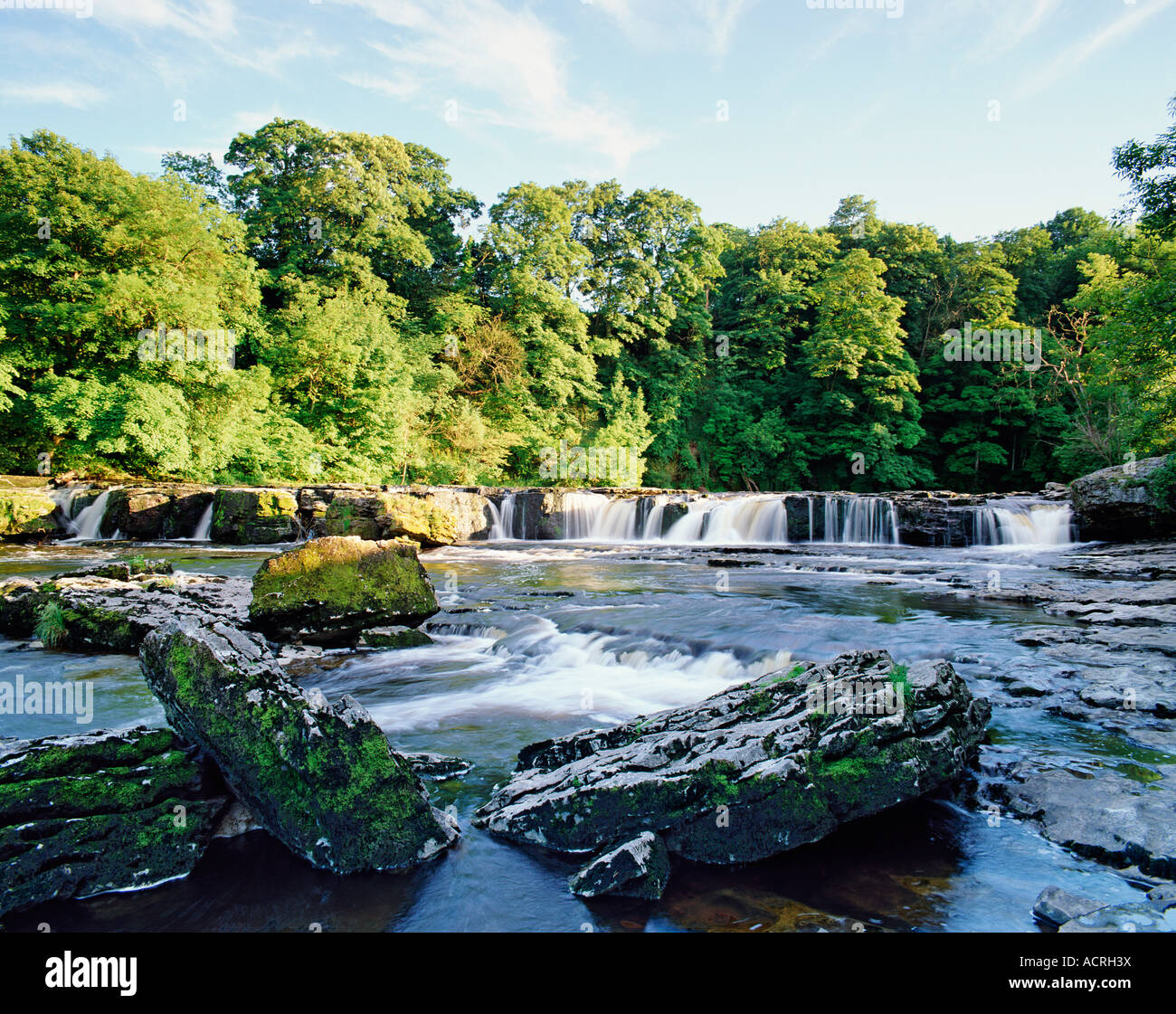 Upper force aysgarth hi-res stock photography and images - Alamy