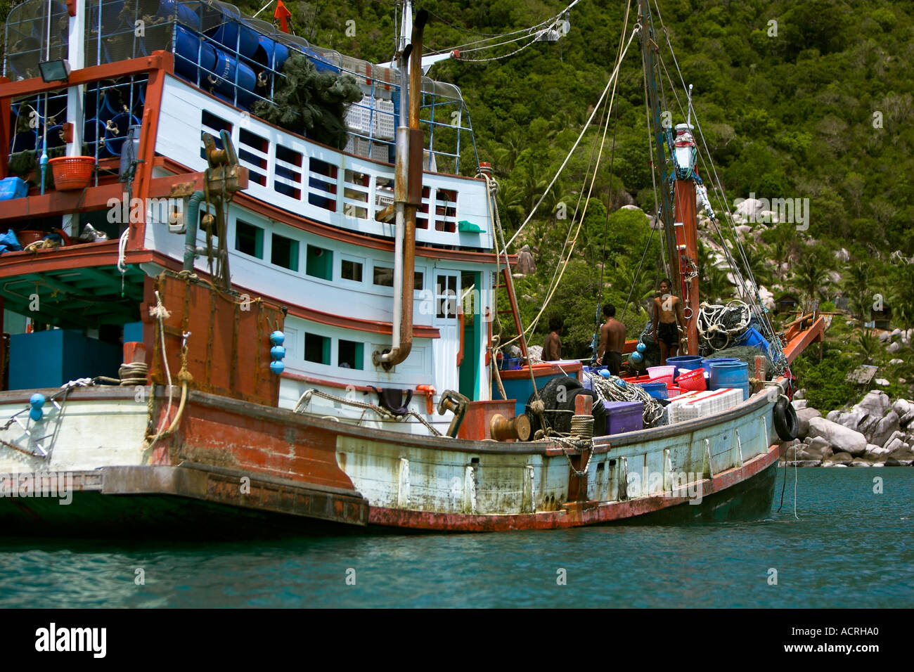 Traditional thai boat anchored hi-res stock photography and images - Alamy