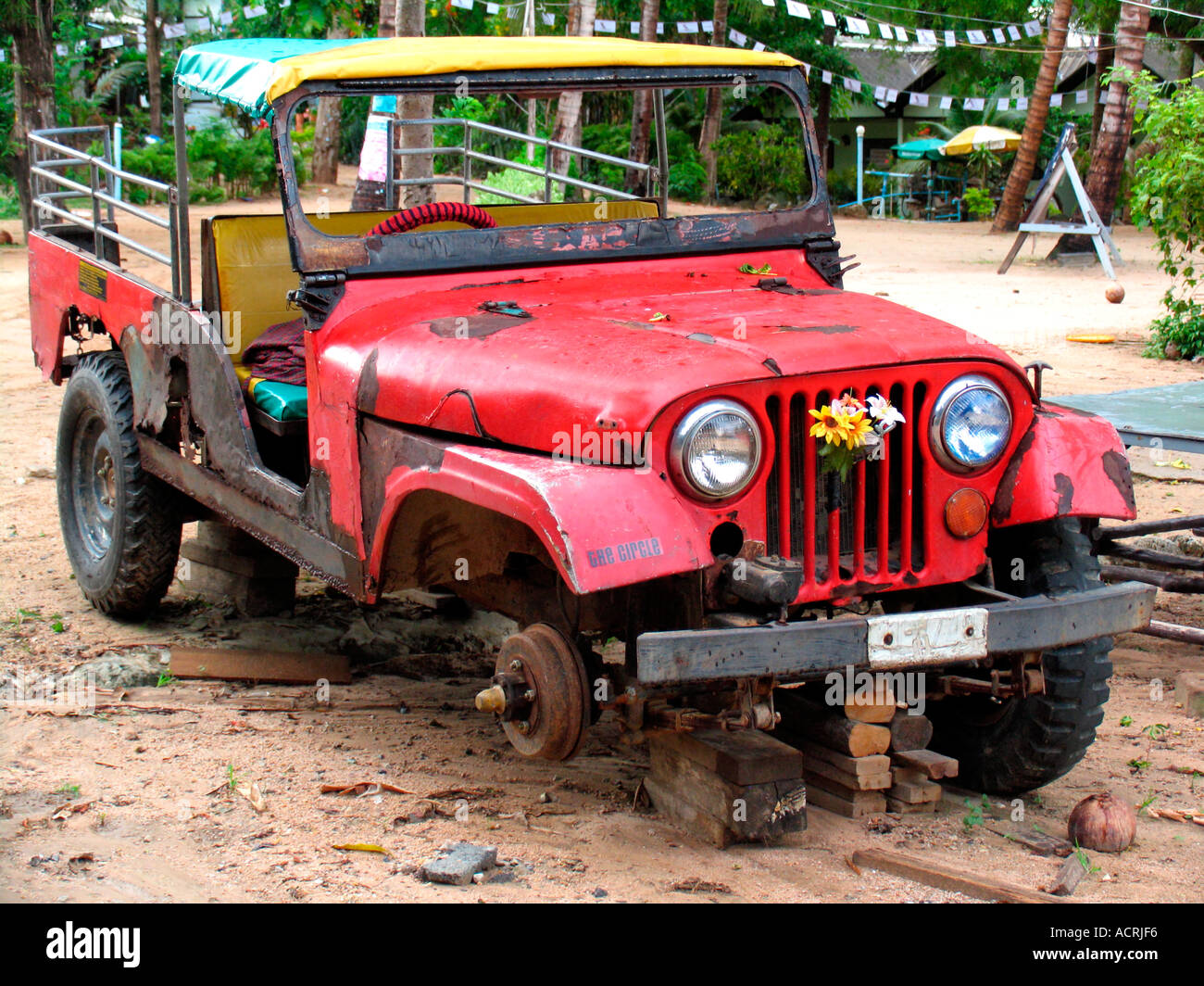 Broken down rusted Jeep Ko Pha Ngan island Thailand Stock Photo - Alamy