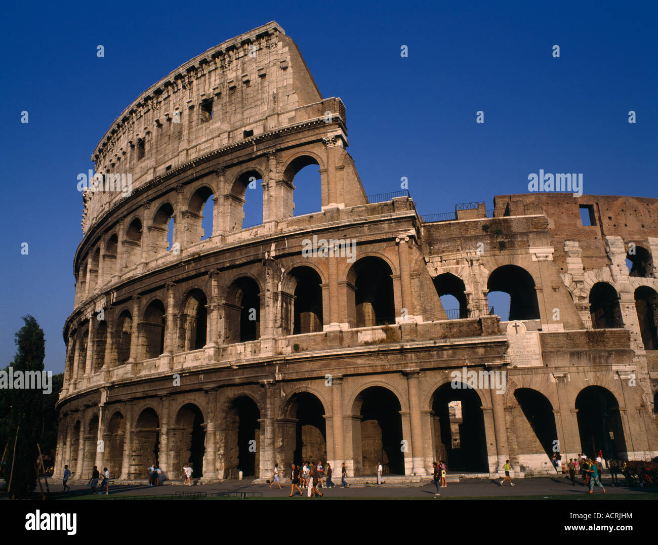 Roman gathered hi-res stock photography and images - Alamy