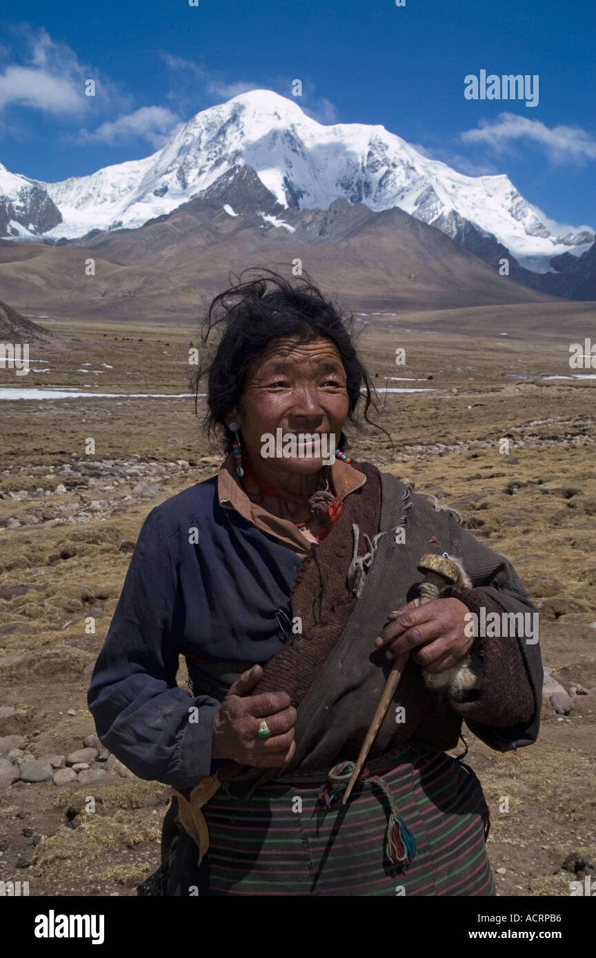 Tibetans mountains hi-res stock photography and images - Alamy