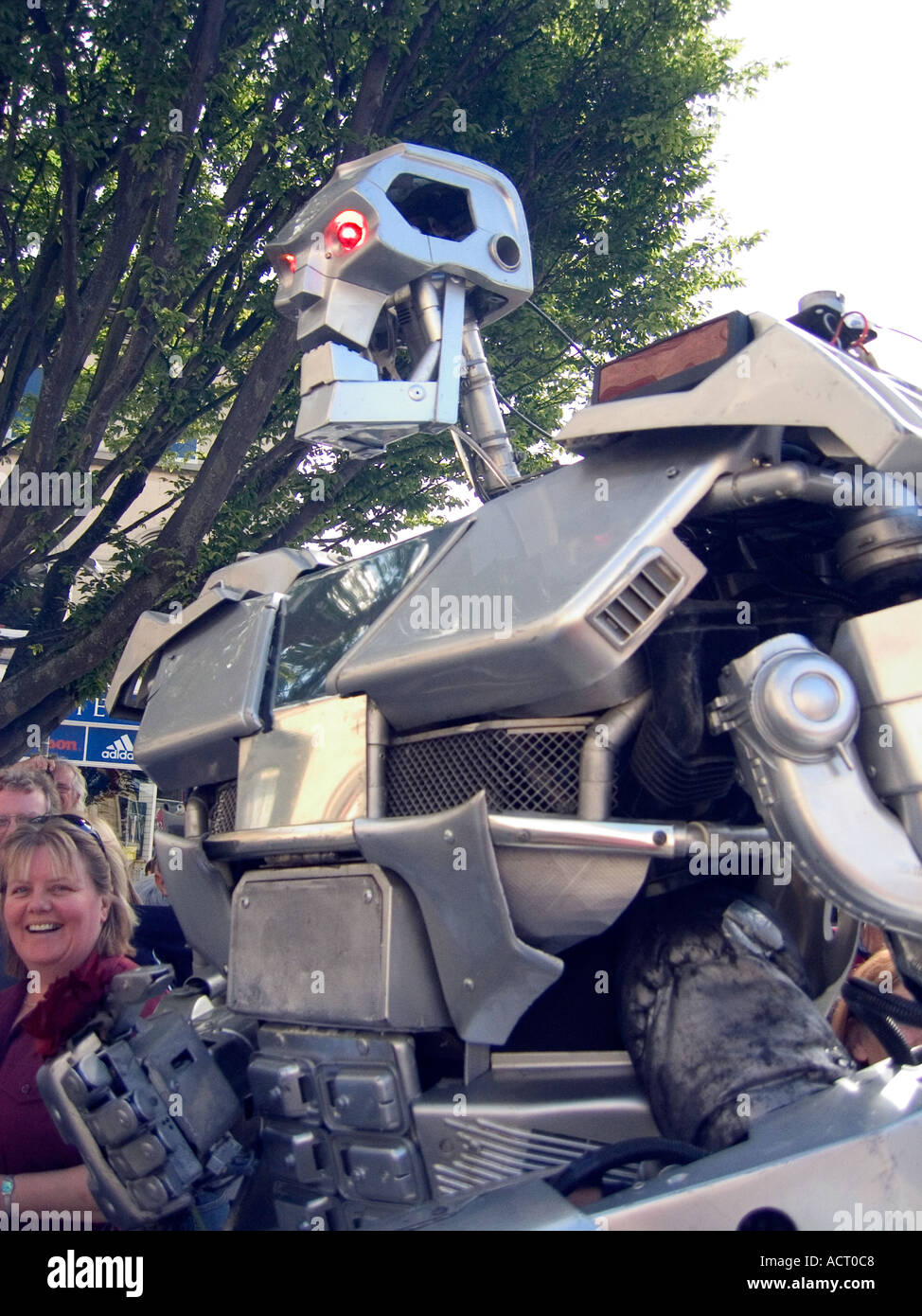 Street performer dressed robot performer hi-res stock photography and ...