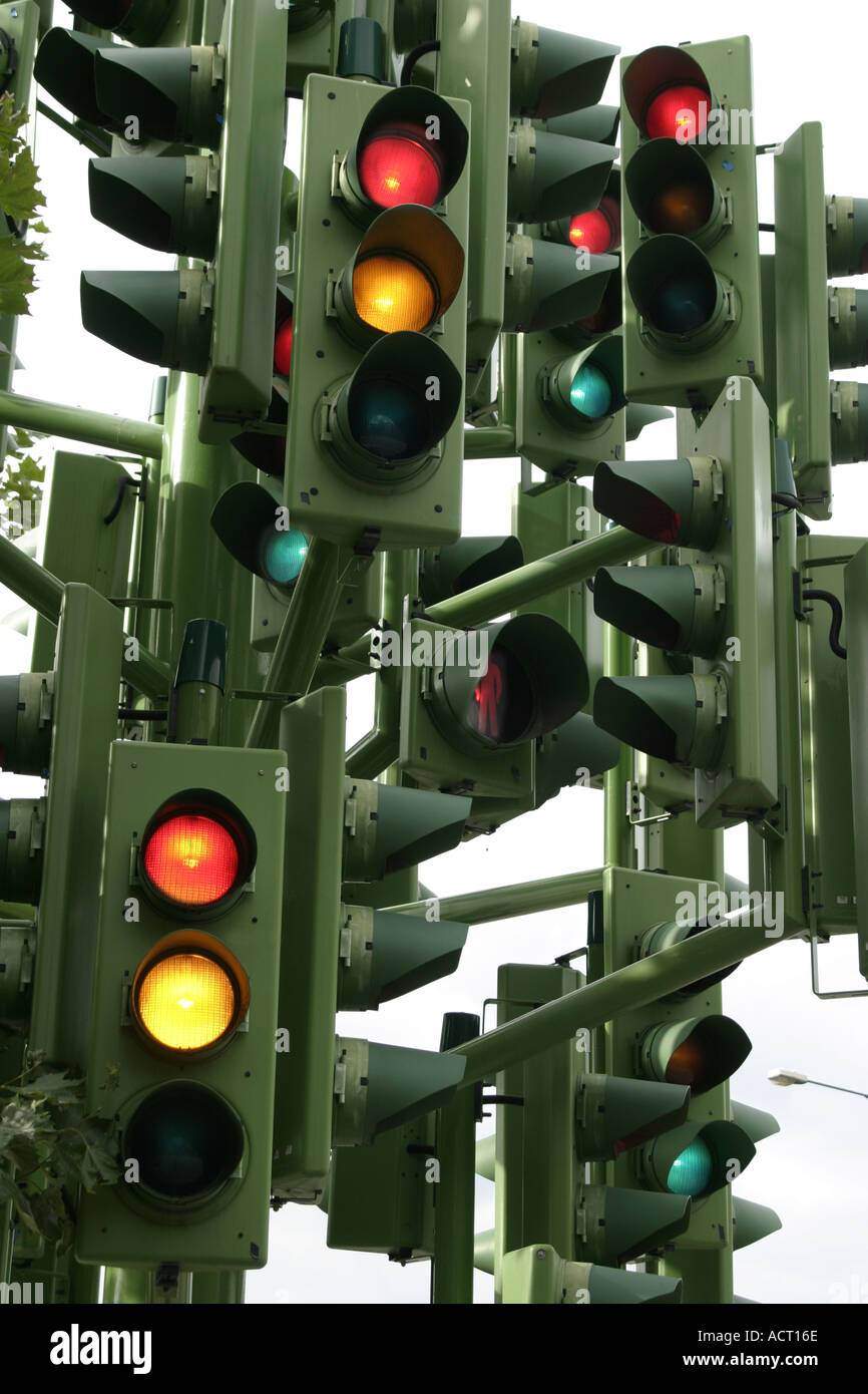 Multiple green traffic lights hi-res stock photography and images - Alamy