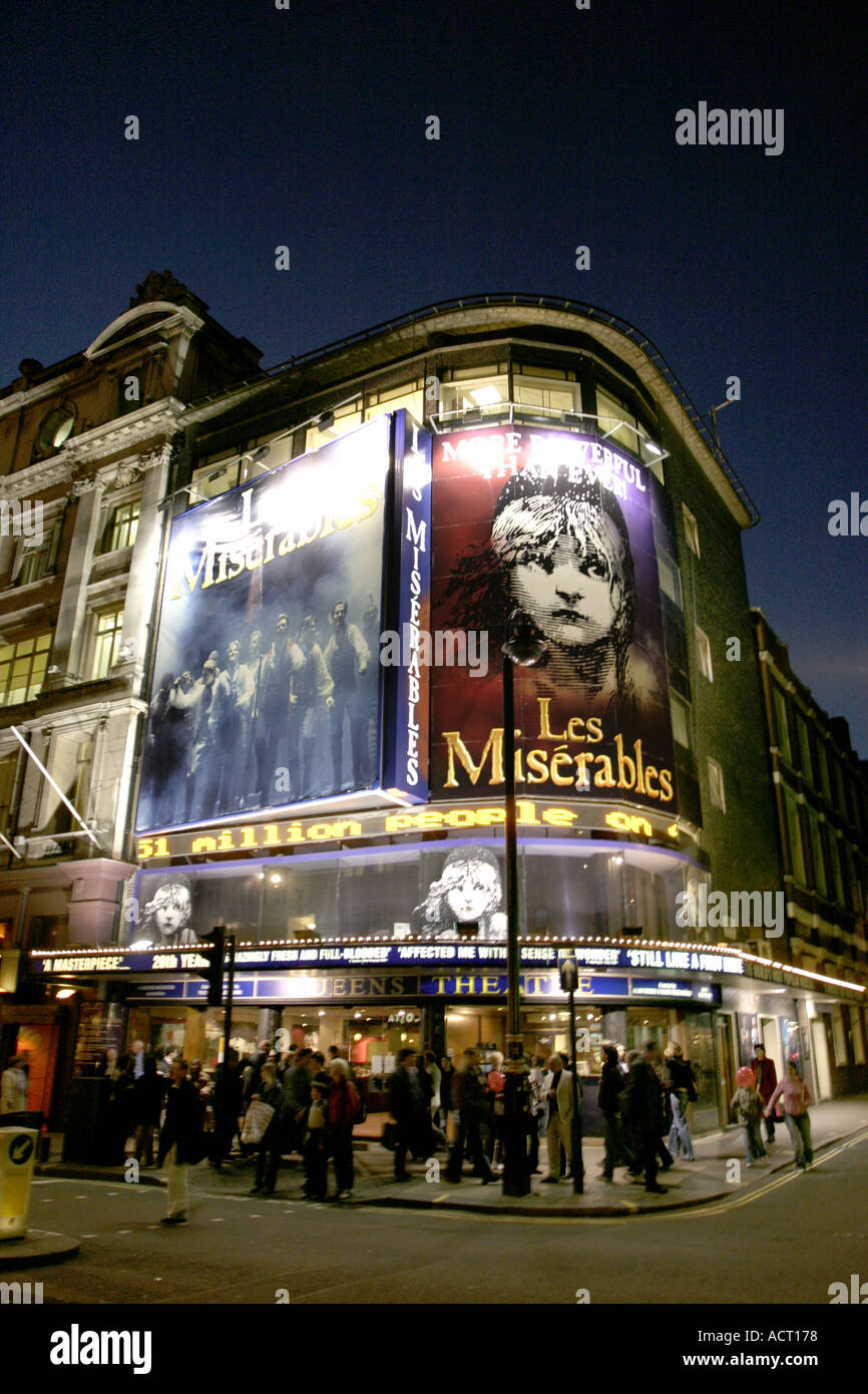 Les miserables london palace hi-res stock photography and images - Alamy