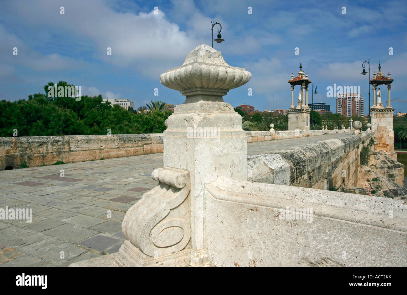 Pont del mar bridge hi-res stock photography and images - Alamy