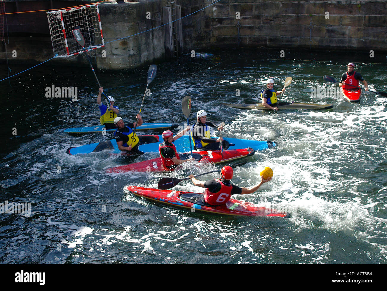 River mersey canoe hi-res stock photography and images - Alamy