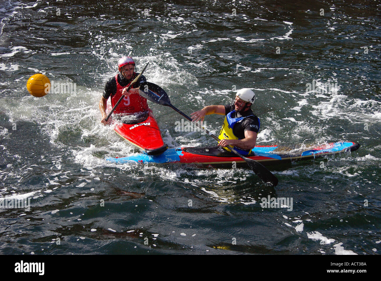 River mersey canoe hi-res stock photography and images - Alamy