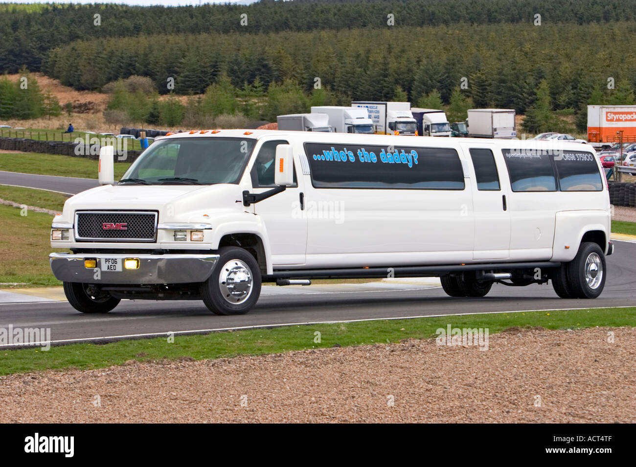 Stretch limo racing hi-res stock photography and images - Alamy
