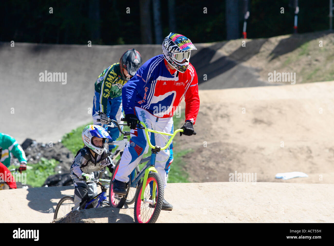 Biking jersey hi-res stock photography and images - Alamy