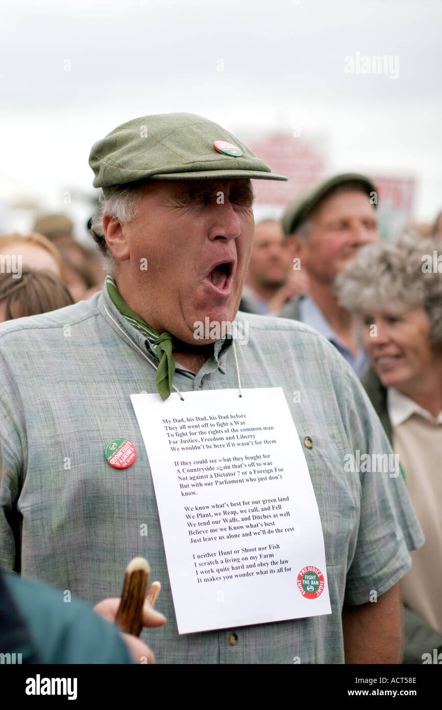 Fox sports party hi-res stock photography and images - Alamy