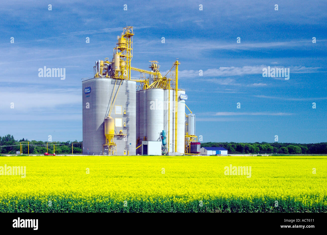Modern Agricore inland grain handling terminal at Starbuck Manitoba ...