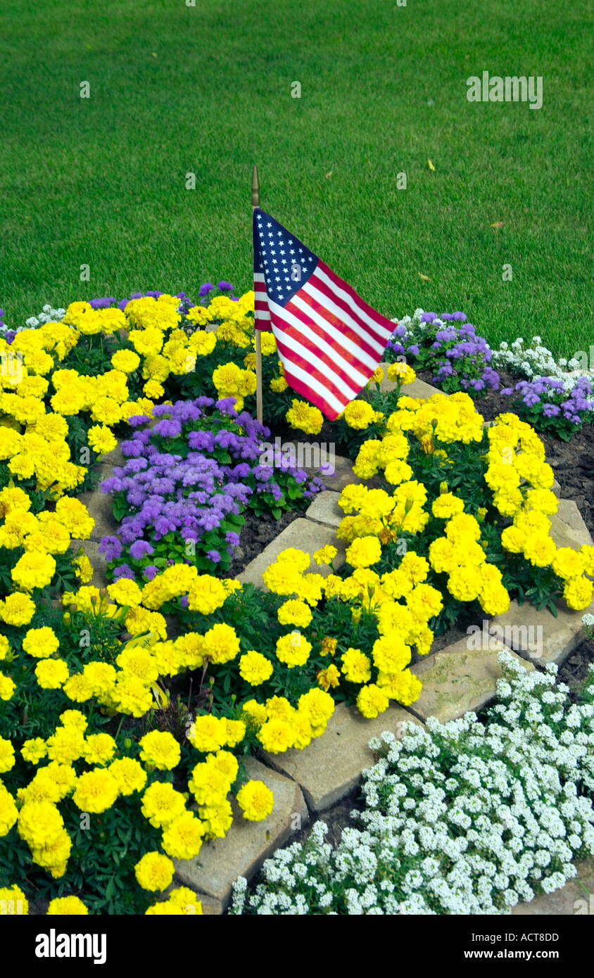 Support our troops flower garden arrangement in ribbon format near the ...