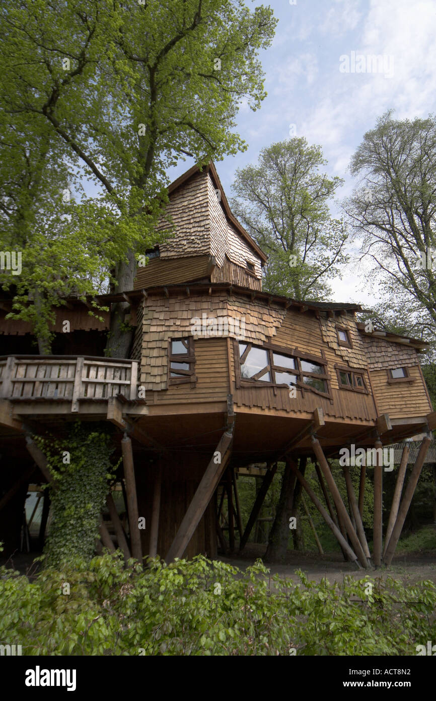 Visit alnwick hi-res stock photography and images - Alamy