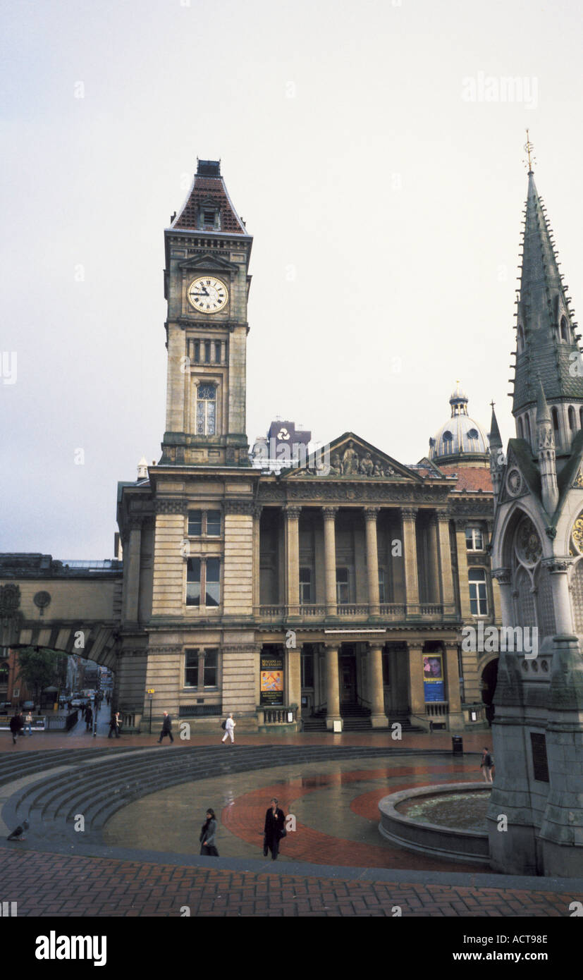 Birmingham England Museum Art Gallery Chamberlain Monument Stock Photo ...