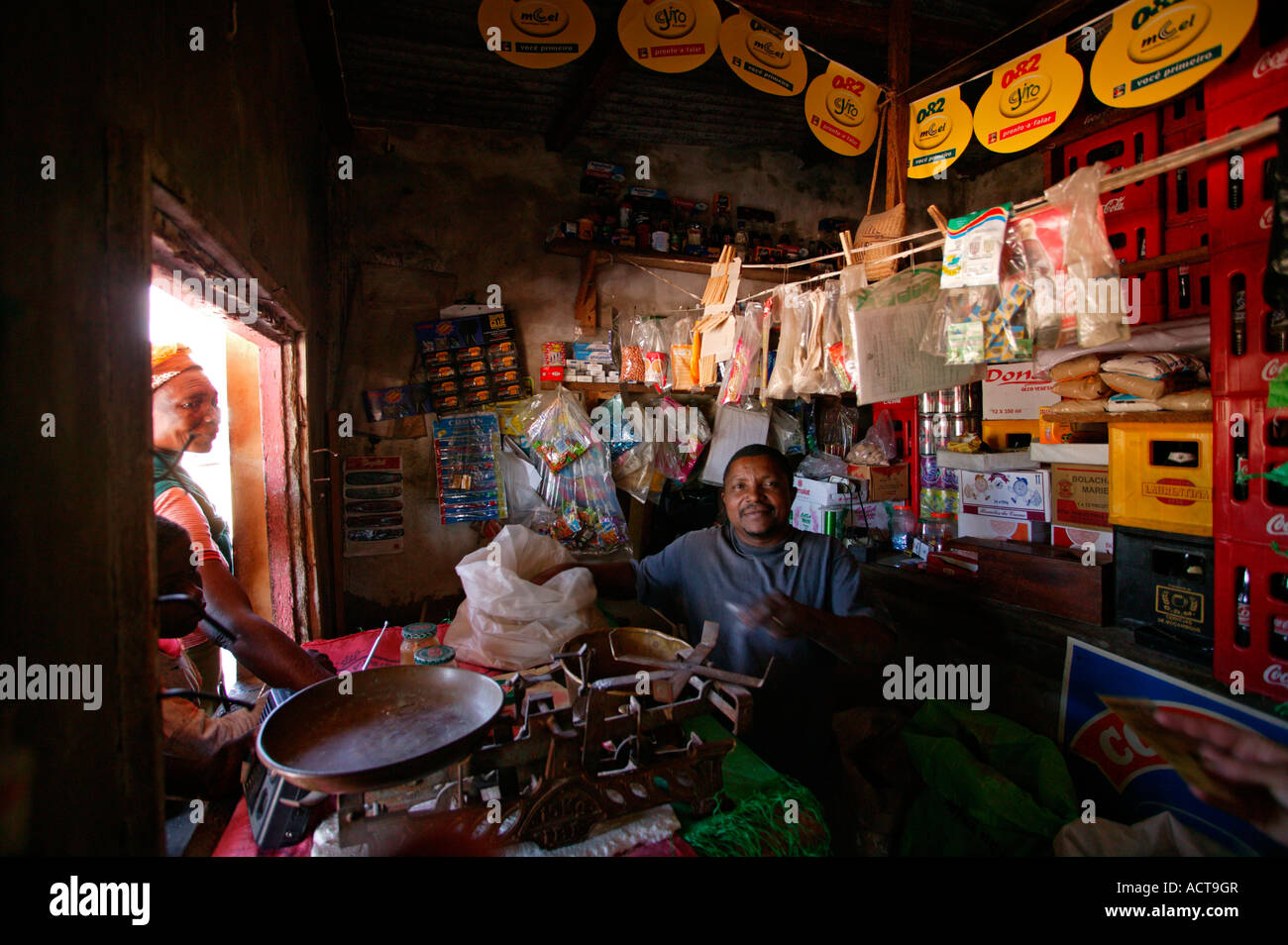 Spaza shop hi-res stock photography and images - Alamy