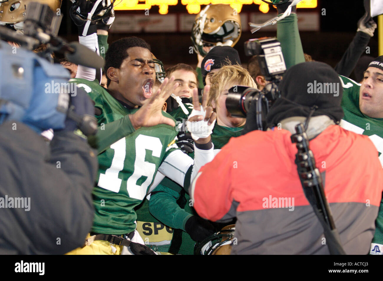 African player interview hi-res stock photography and images - Alamy