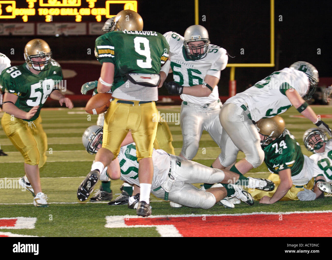 Throwing ball tackle hi-res stock photography and images - Alamy